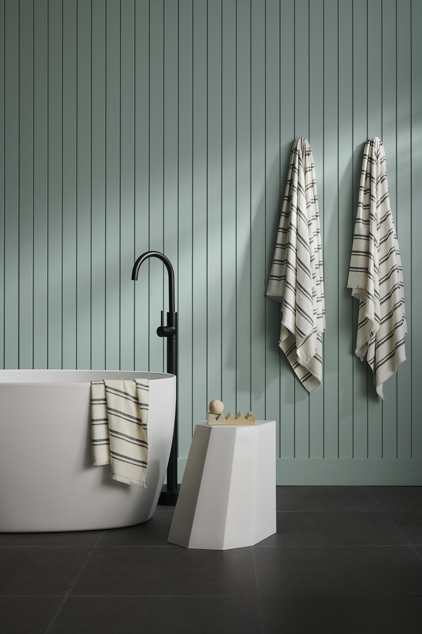 Panel Decorative Laminex Surround Batten75 NaturalFlora - BIMcontent.com